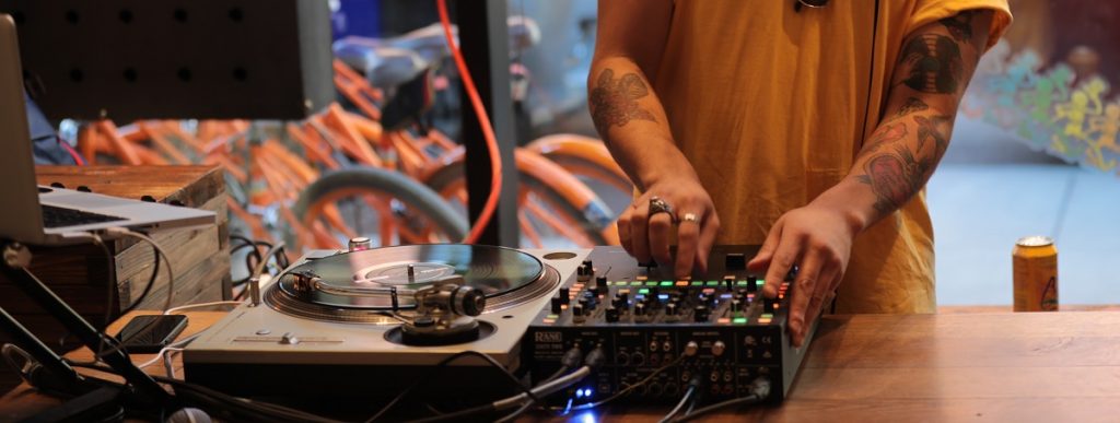 How To Clean a DJ Mixer: Top 4 Ultimate Cleaning Steps!